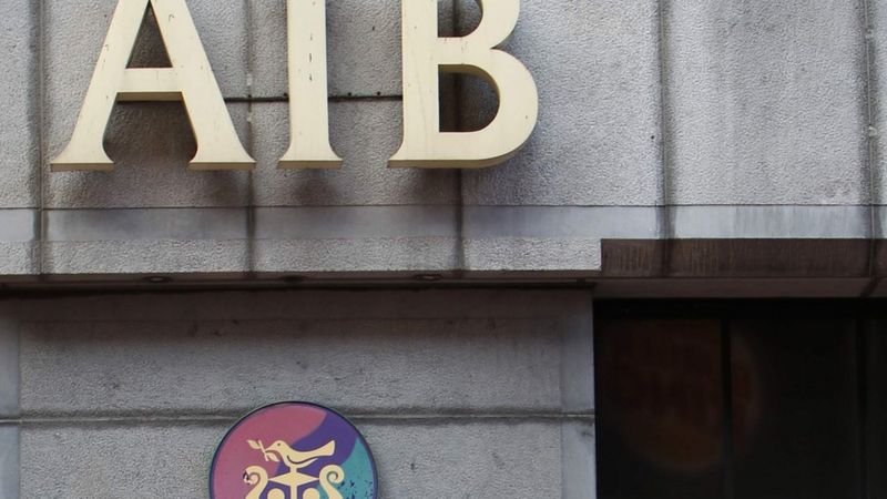 AIB: Bank makes pre-tax profit of €629m after €931m loss - BBC News