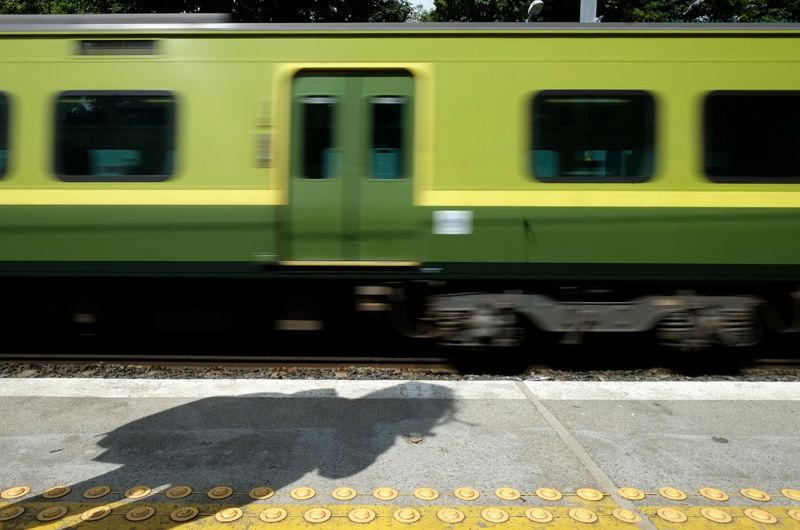 M﻿an dies after being hit by train on Dublin-Belfast line - BBC News