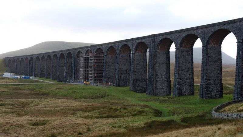 Ribblehead Viaduct: Major restoration work begins - BBC News