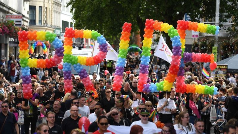 Thousands turn out for Pride Cymru in Cardiff - BBC News