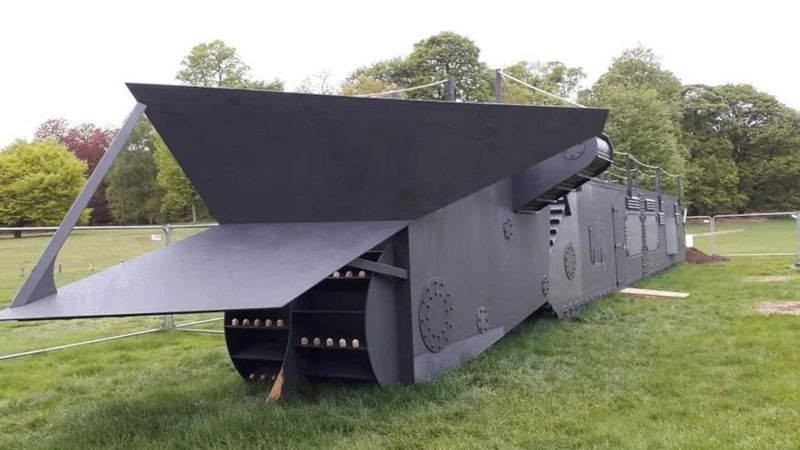 Nellie the trench-digging tank revived for World War Two exhibit - BBC News