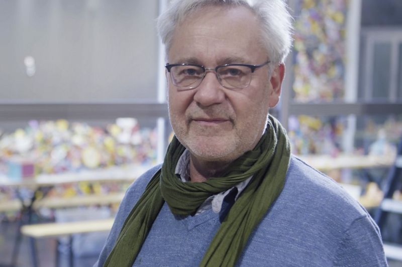 Michael Wolf: The man who found beauty in megacities - BBC News