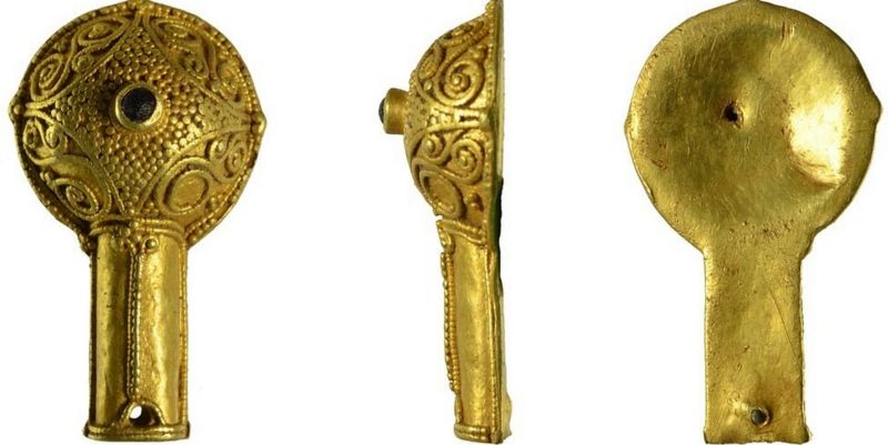 Treasure finds in England top 1,000 for first time - BBC News