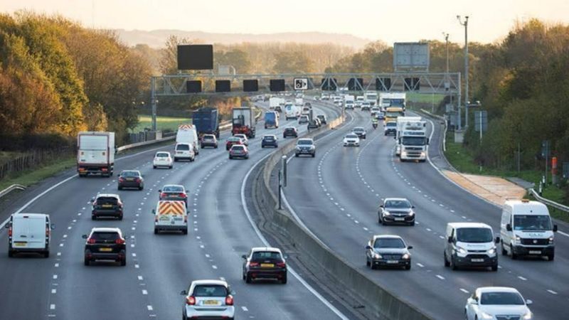 Smart motorway upgrade on M27 enters final stages - BBC News