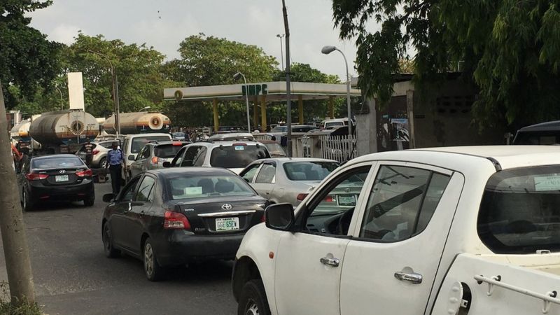 Nigeria: Lagos traffic jam dey tough for di first working week - BBC ...