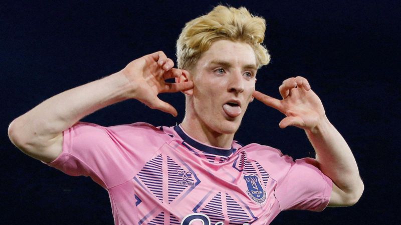 Everton: 'Very late' if Gordon goes now - BBC Sport