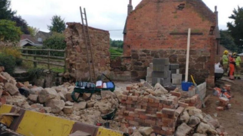 Homeowner prosecuted after wall collapse injures builder - BBC News