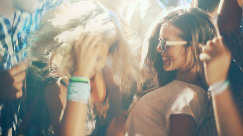 Fentanyl and cocaine drug deaths rise - BBC News