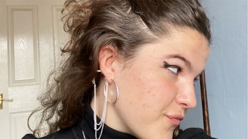 'Inclusive Barbies are a major step in my life' - BBC News