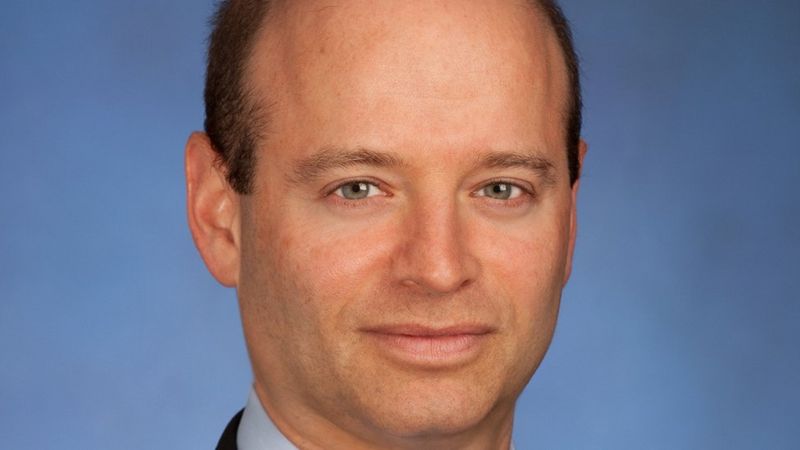 The One Where Ross Got Mistaken for a Banker - BBC News