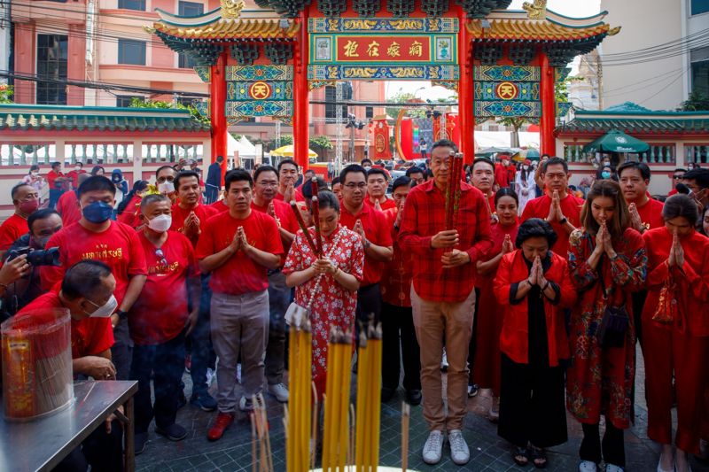 Somchai Lertsutiwong, CEO of AIS, the 3rd candidate for Pheu Thai ...