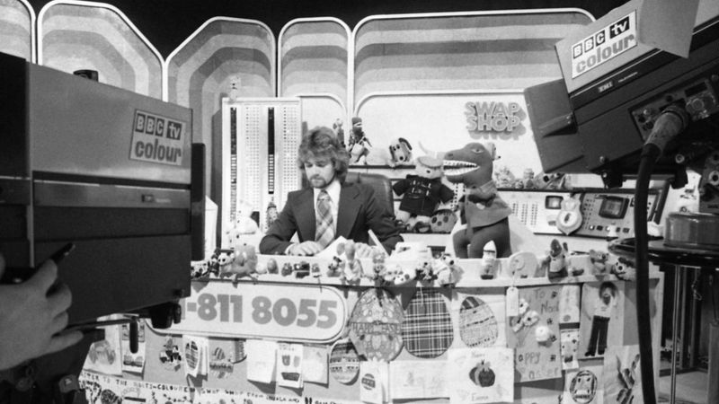 Let the gunge flow! Saturday morning kids' TV goes live again - BBC News