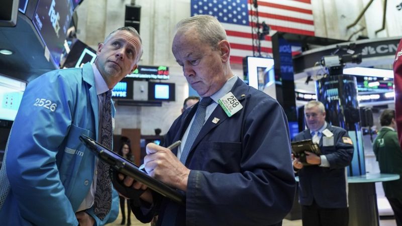 US markets start 2019 on muted note - BBC News