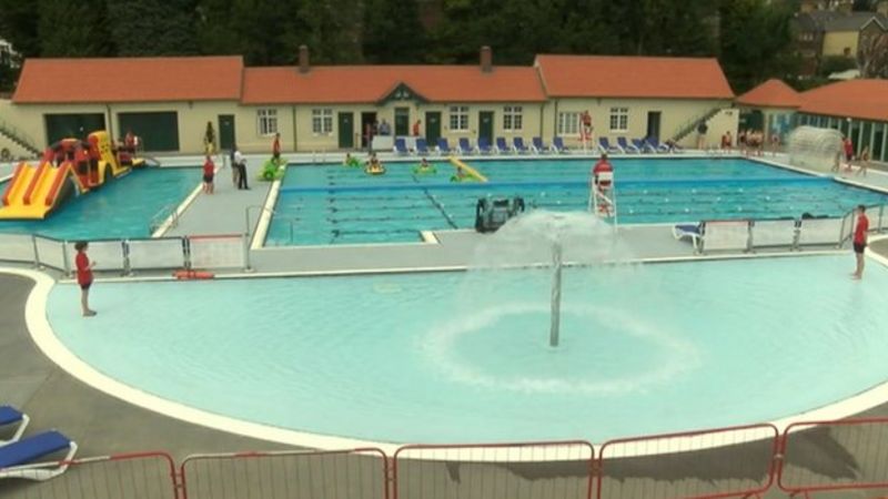 Free swimming as revamped Pontypridd lido opens - BBC News