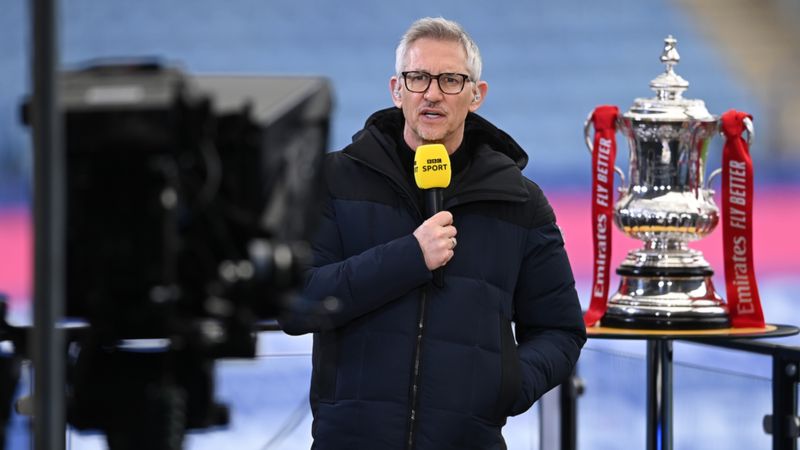 Gary Lineker says he teared up over co-hosts' support in impartiality ...