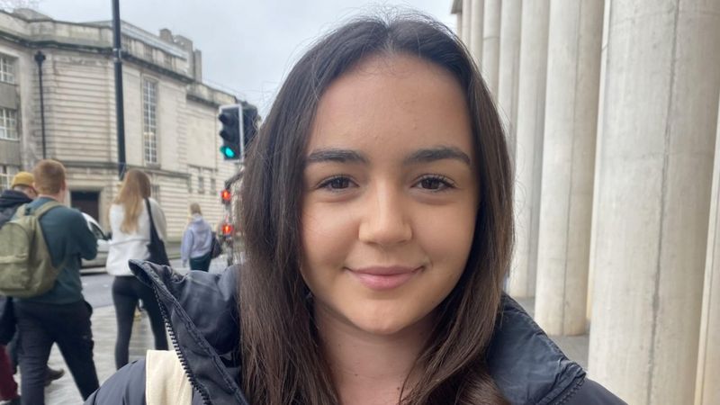 Universities' finances unsustainable - Cardiff vice-chancellor - BBC News