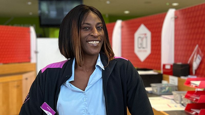 Gloucester leisure centre to receive £400k to improve pools - BBC News