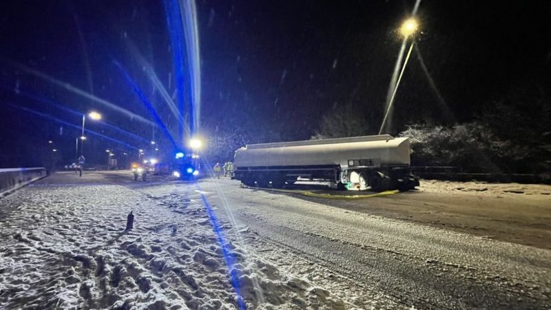 Fuel tanker crashes causing diesel spillage near Whitchurch - BBC News