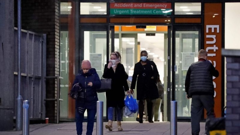 Coronavirus: Four things stats say about the pandemic in London - BBC News