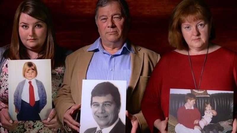 Dunblane reflects 20 years after school shooting - BBC News