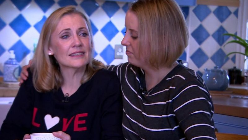 Laura Nuttall has fourth major brain surgery - BBC News