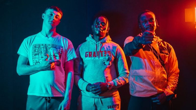 Bristol radio duo's new YouTube series brings musicians together - BBC News