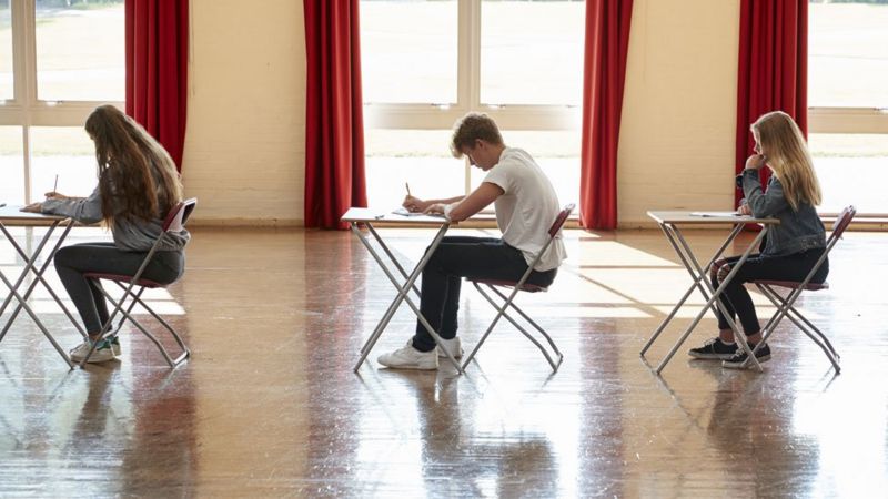 Exams 2022: Students to get advance notice of topics - BBC News