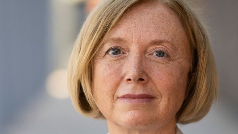 NHS at 75: Tredegar digs up past with hospital time capsule - BBC News