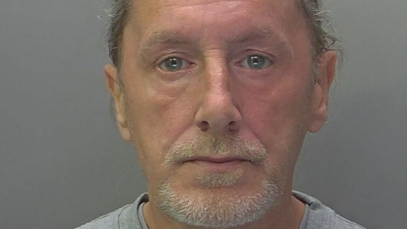 Rake attacker Stephen Leonard revealed as 1979 child killer - BBC News