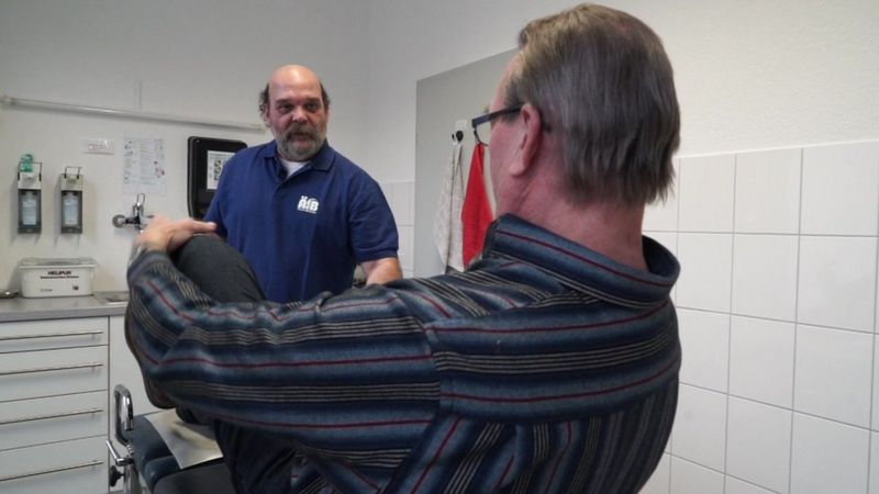 NHS Health Check: How Germany's healthcare system works - BBC News