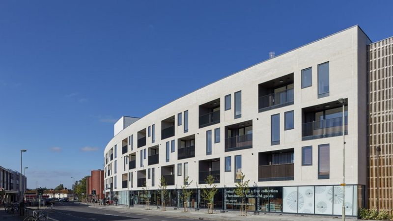 Rowan Atkinson's house among RIBA award winners - BBC News