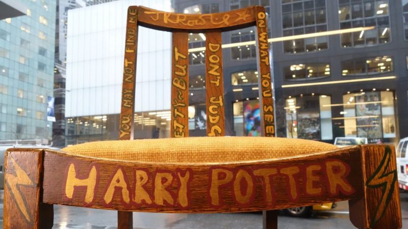 'Harry Potter' chair sold for almost $400,000 at auction - BBC News