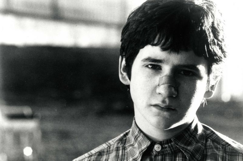 Small Faces star returns in film sequel nearly 30 years on - BBC News