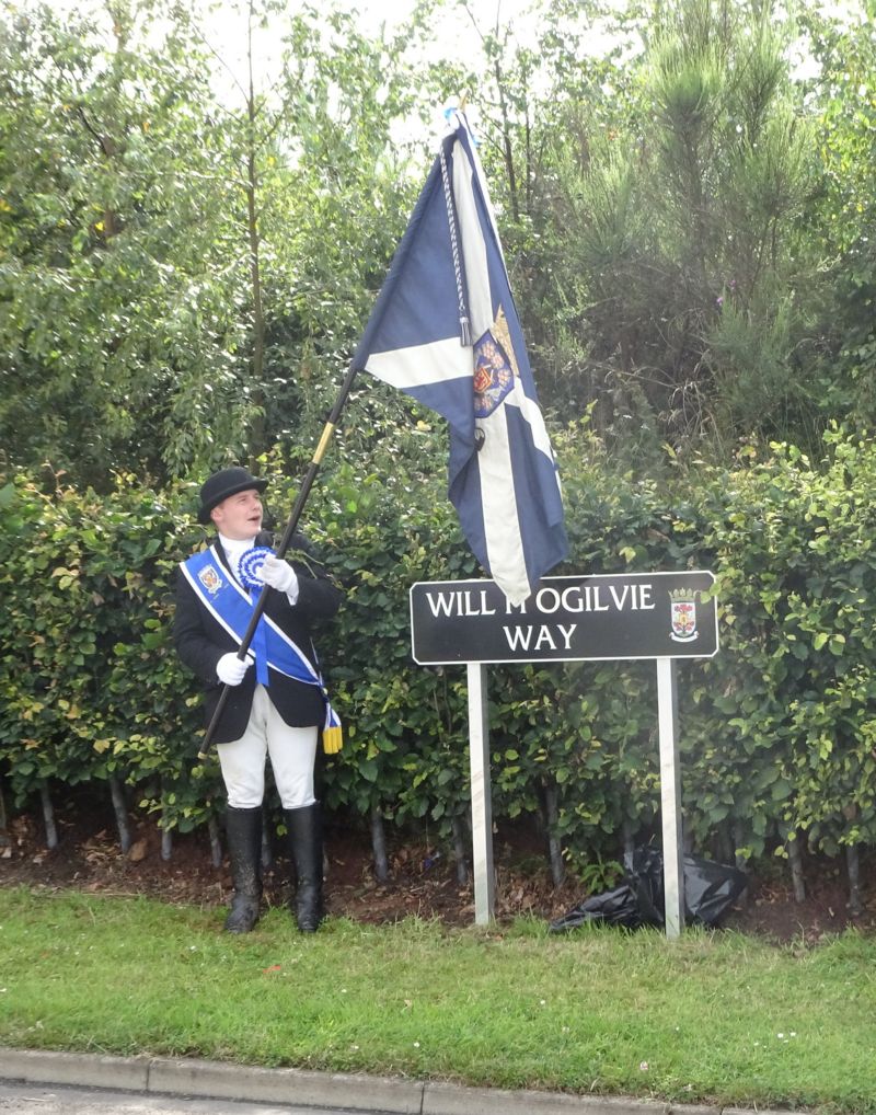 Will H Ogilvie: How a Borders boy became a leading bush poet - BBC News