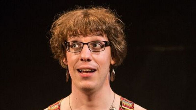 Can autistic people be extroverts? - BBC News