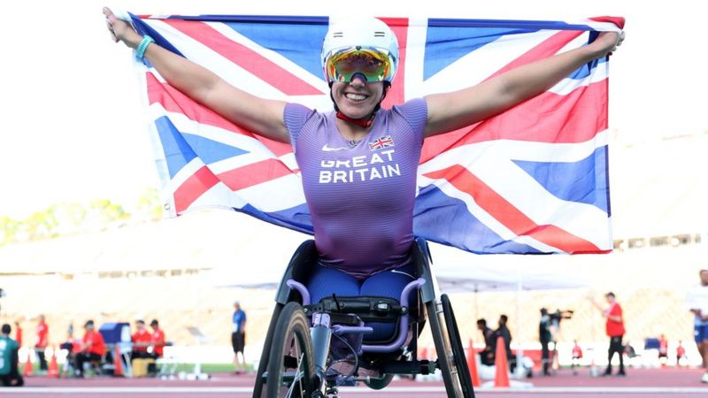 Paralympics 24: Tonbridge girl, 13, is youngest GB swimmer - BBC News