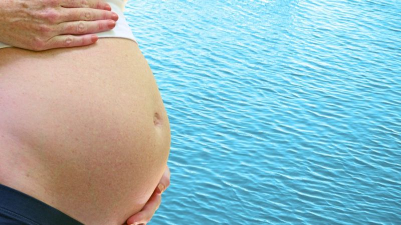 Michel Odent, el médico francés que revolucionó la forma de dar a luz e ...