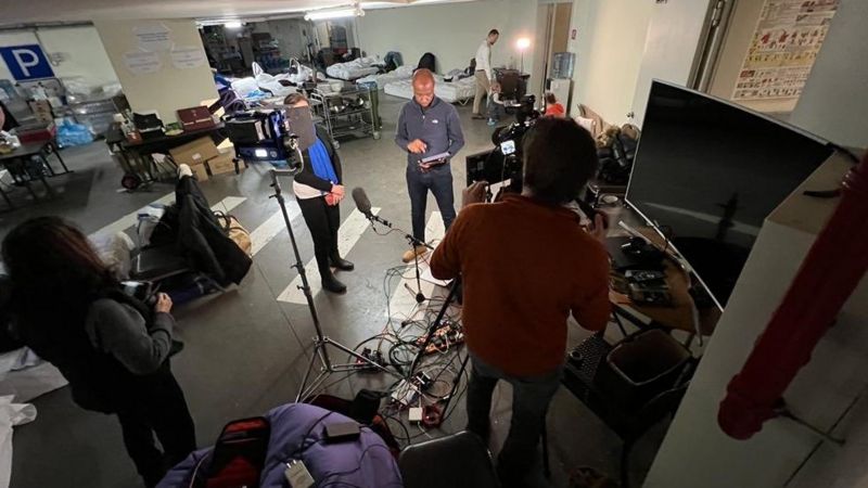 Ukraine: 'Surreal experience to be in Zelensky's war room' - BBC News