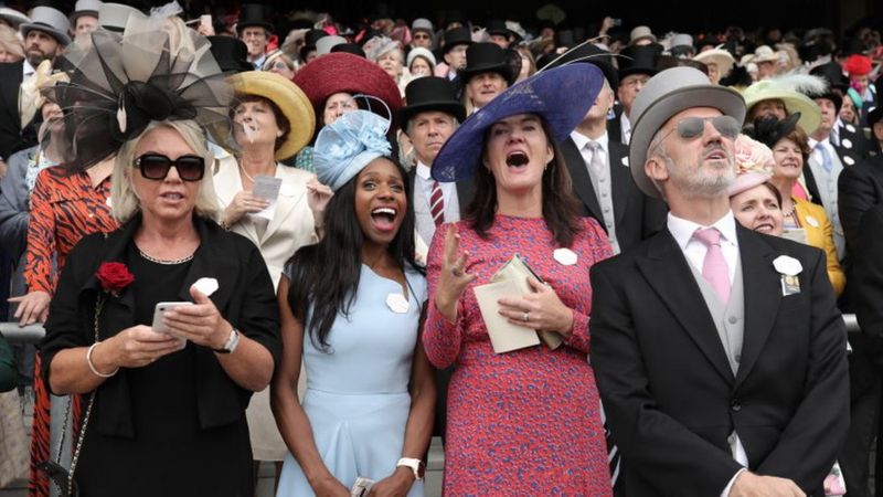 Royal Ascot: Day one in pictures - BBC News