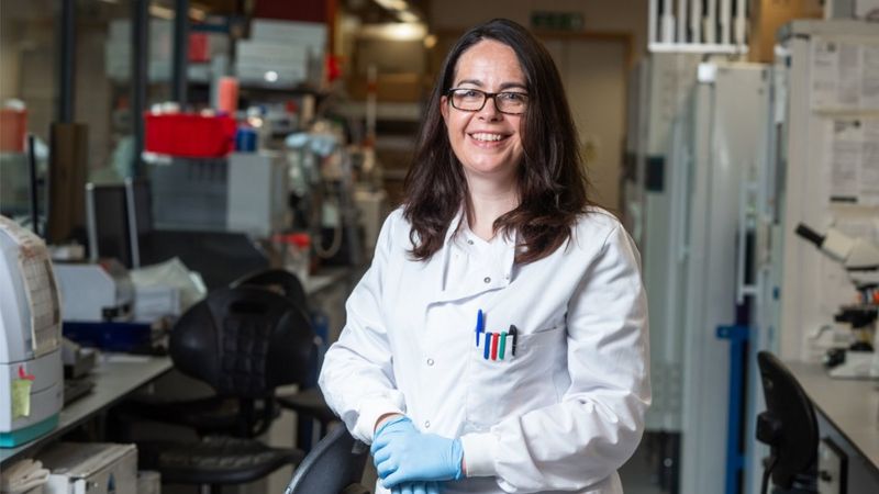 Prof Sarah Gilbert: The woman who designed the Oxford vaccine - BBC News