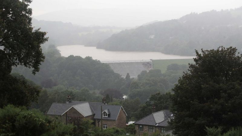 Whaley Bridge dam wall collapse in pictures - BBC News