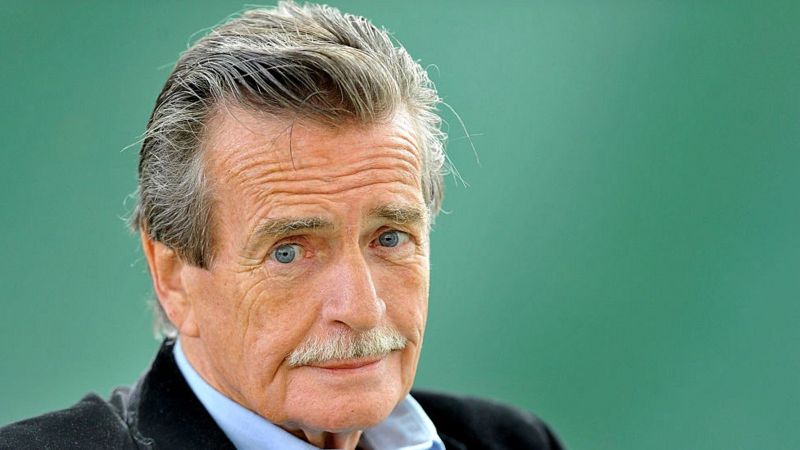 Rankin 'honoured' to complete McIlvanney novel - BBC News