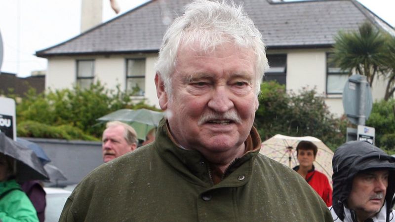 Pat Laffan: Father Ted's 'Pat Mustard' dies aged 79 - BBC News