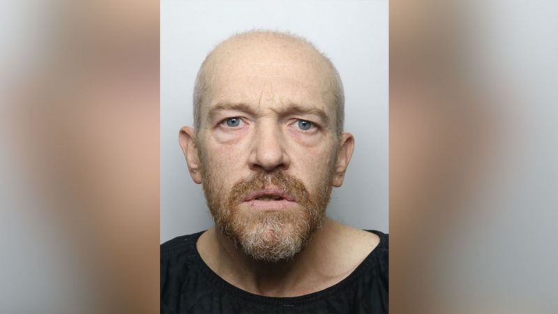 Steve Baxter: The month-long hunt for a fleeing killer - BBC News