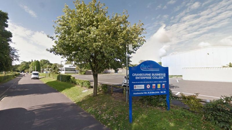 Basingstoke school to close amid falling numbers - BBC News