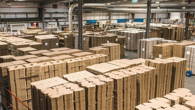 Sustainable packaging firm to create 120 jobs in Glasgow - BBC News