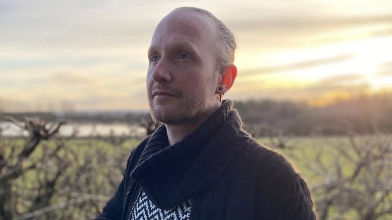 Horror-crime writer Matt Wesolowski calls for evil understanding - BBC News