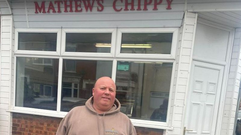 Grimsby chippy claims Britain's cheapest fish supper - BBC News