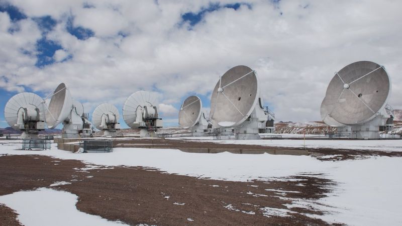 Alma telescope peers into space from Chile's mountains - BBC News