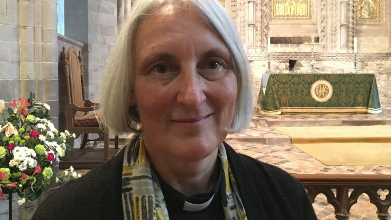 Church in Wales' first woman bishop consecrated - BBC News